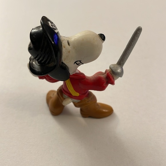Peanuts | Toys | Vintage Snoopy Figure Snoopy Peanuts Pirate Figure H7 ...